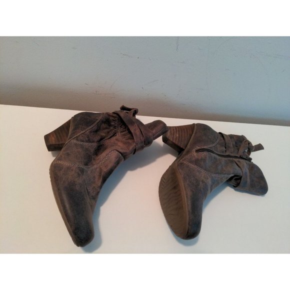 BareTraps | Shoes | Bare Traps Ankle Boots Us 6 M Brown Distressed Faux ...